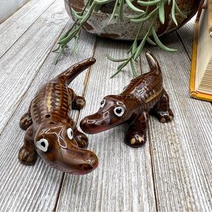 Dining | Vintage Florida Souvenir Alligator Salt And Pepper Shaker Set ...